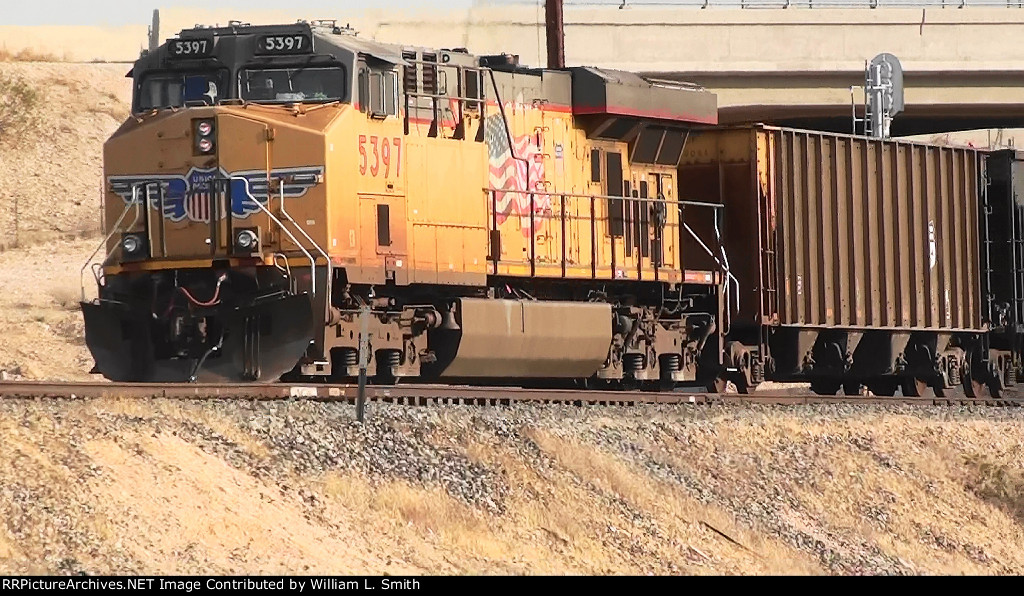 EB Manifest Frt at Erie NV W-MTrn Slvs-Pshr -129